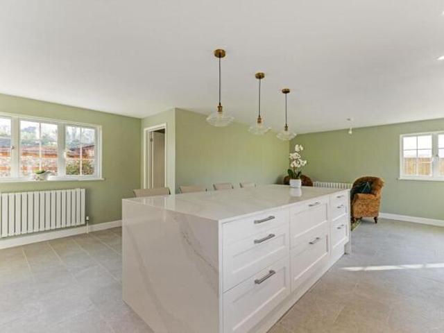 For Sale 4 Bedroom House Andover Hampshire DS101676948