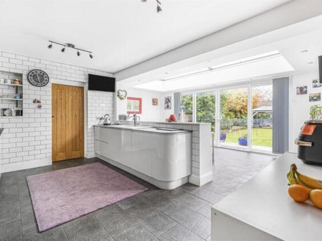 For Sale 4 Bedroom House Abington Abington DLS98434462