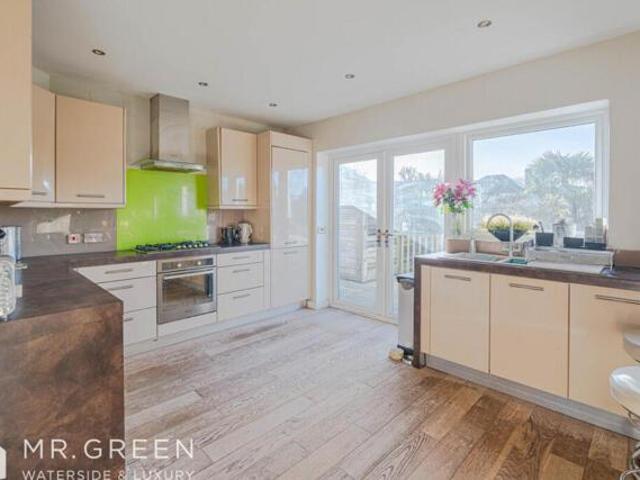 For Sale 4 Bedroom House Bournemouth Bournemouth DLS99688379
