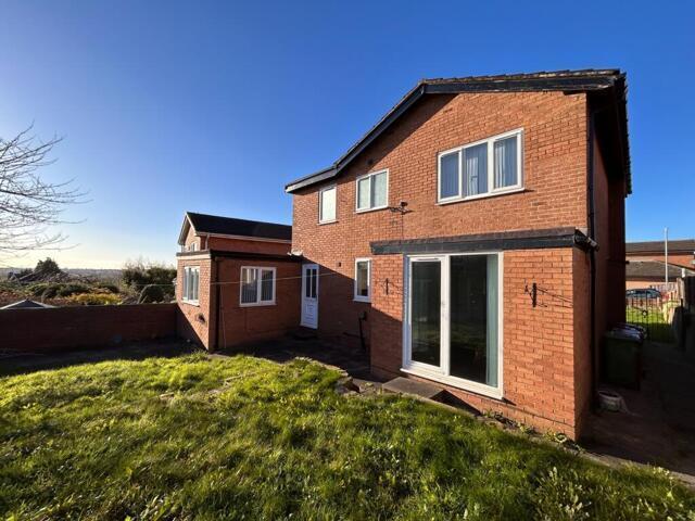 For Sale 4 Bedroom House Bolton Bolton DS98718538