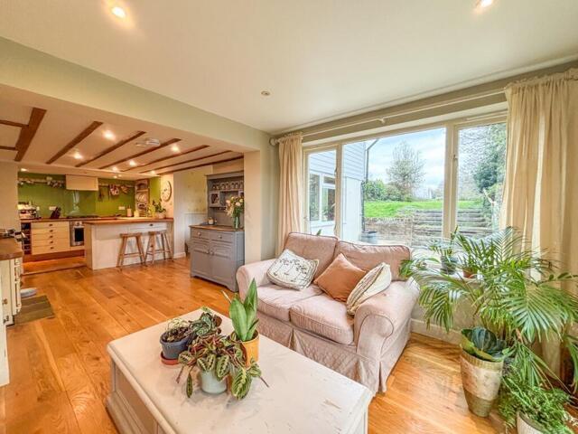 For Sale 4 Bedroom House Battle East Sussex DS101931716