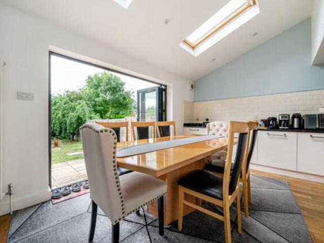 For Sale 4 Bedroom House Barnet Greater London DLS98800802