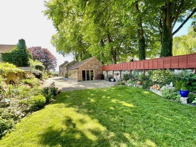 For Sale 4 Bedroom House Barnsley Barnsley DLS98903431