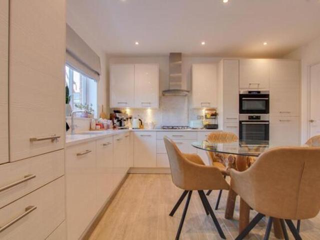 For Sale 4 Bedroom House Basildon Essex DLS101676131