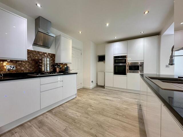 For Sale 4 Bedroom House Basildon Essex DLS98687444