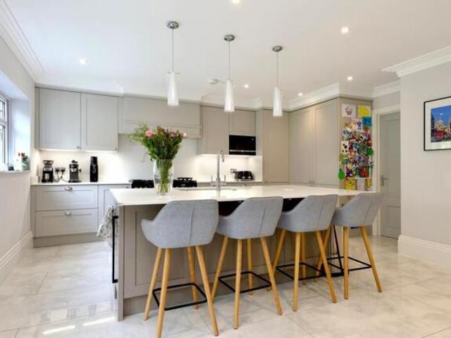 For Sale 4 Bedroom House Beaconsfield Buckinghamshire DLS101676078