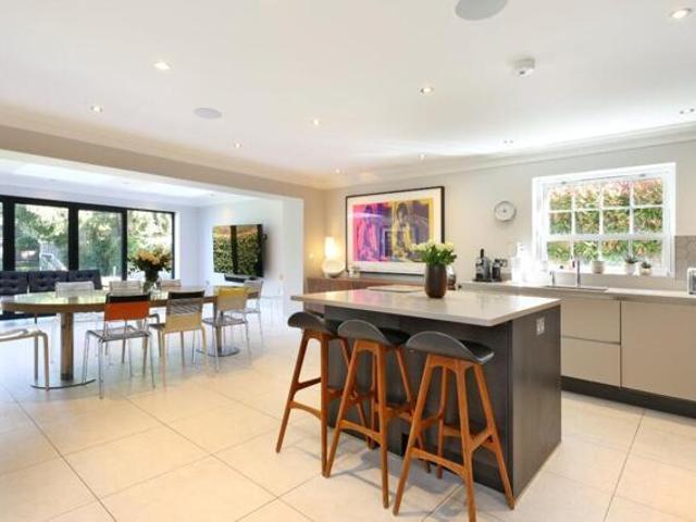 For Sale 4 Bedroom House Beaconsfield Buckinghamshire DLS101677139