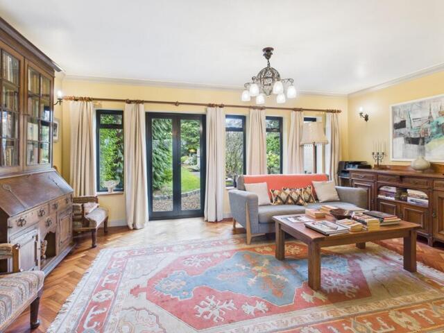 For Sale 4 Bedroom House Beaconsfield Buckinghamshire DLS101996050