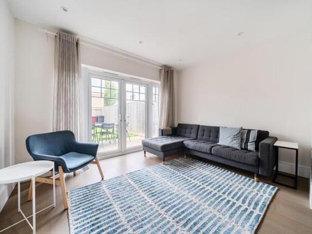 For Sale 4 Bedroom House Berkshire Reading DLS100317041