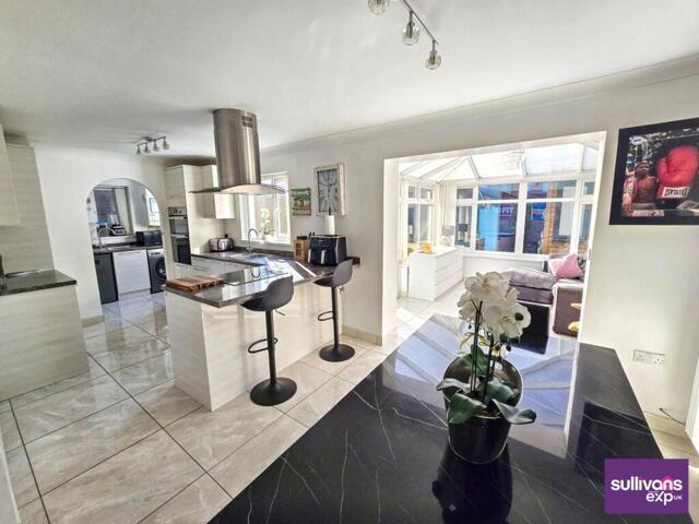 For Sale 4 Bedroom House Birchgrove Birchgrove DS100342959