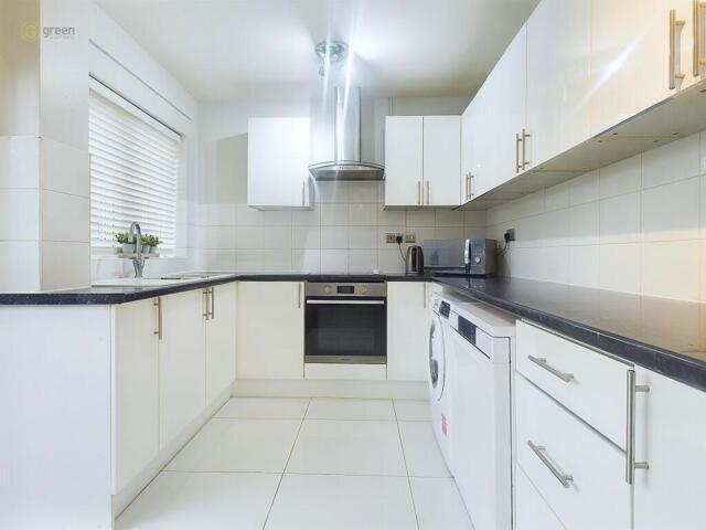 For Sale 4 Bedroom House Birmingham Solihull DS98903501