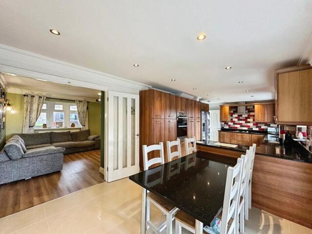 For Sale 4 Bedroom House Blackwood Greater Manchester DLS99642021