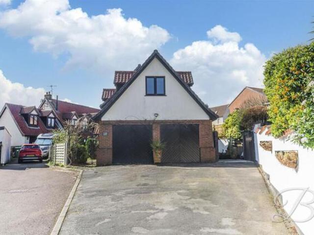 For Sale 4 Bedroom House Blidworth Blidworth DLS101379220
