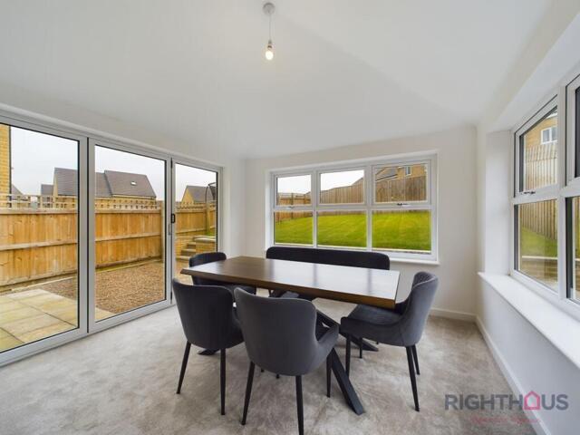 For Sale 4 Bedroom House Bradford Bradford DS99773603