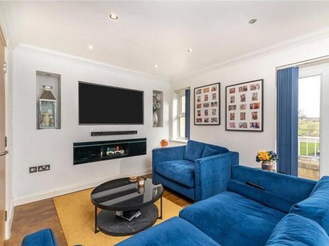 For Sale 4 Bedroom House Bradford Kirklees DS101278227