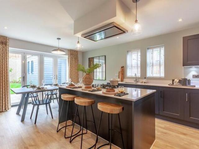 For Sale 4 Bedroom House Bramcote Bramcote DLS98834464