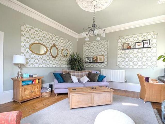 For Sale 4 Bedroom House Brighouse Calderdale DS98204679