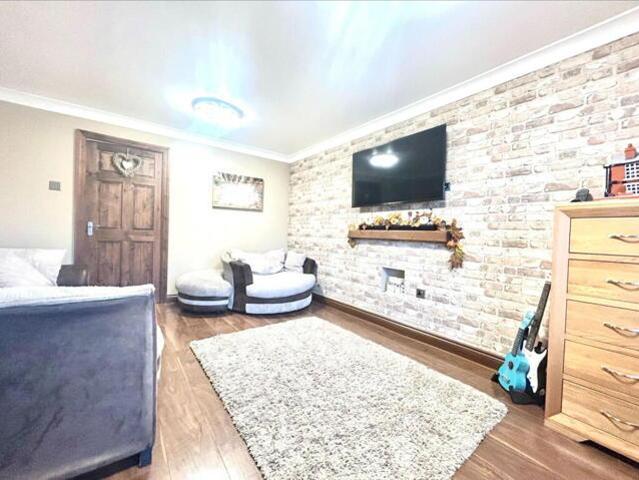 For Sale 4 Bedroom House Brierley Hill West Midlands DS100786710
