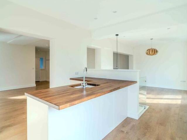 For Sale 4 Bedroom House Broadway Worcestershire DLS101025606