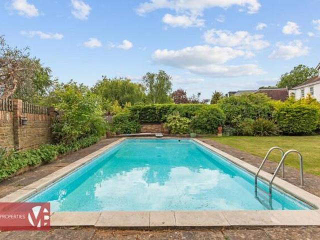 For Sale 4 Bedroom House Broxbourne Hertfordshire DS98118799