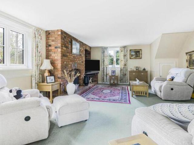 For Sale 4 Bedroom House Buckingham Buckinghamshire DLS100426517
