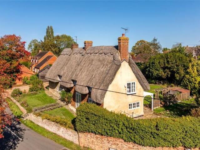 For Sale 4 Bedroom House Buckinghamshire Buckinghamshire DS99315364