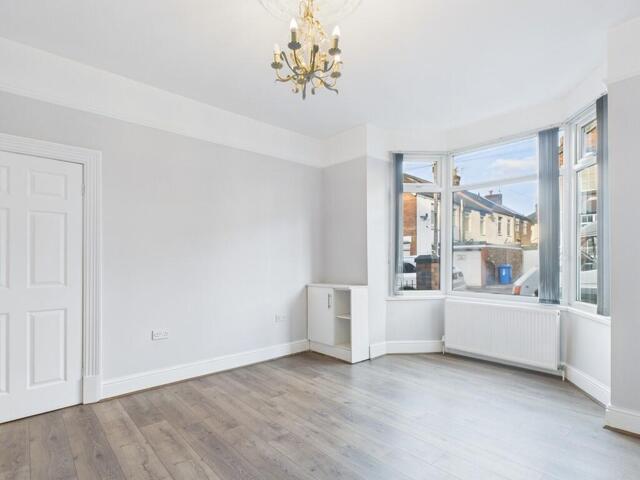 For Sale 4 Bedroom House Burslem Staffordshire DLS101379263