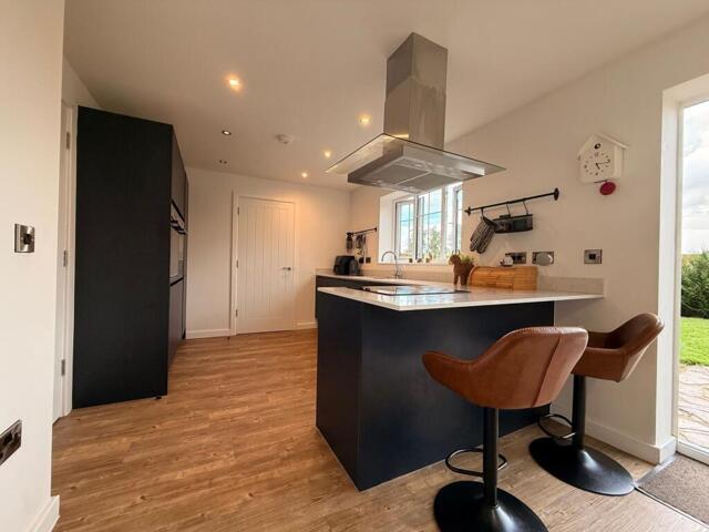 For Sale 4 Bedroom House Bury Bury DLS99029348