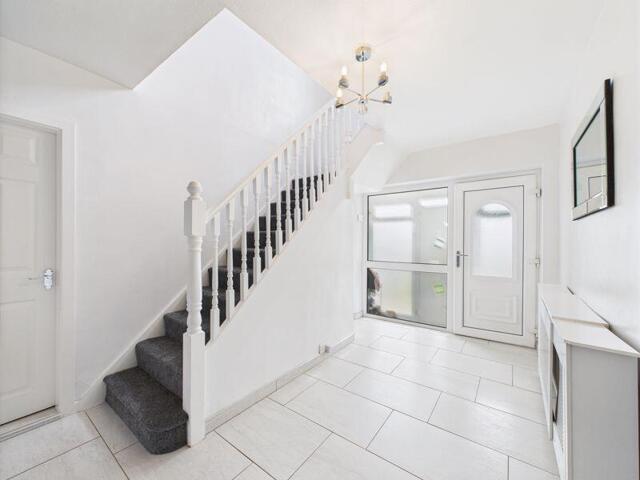 For Sale 4 Bedroom House Bury Bury DS101025522
