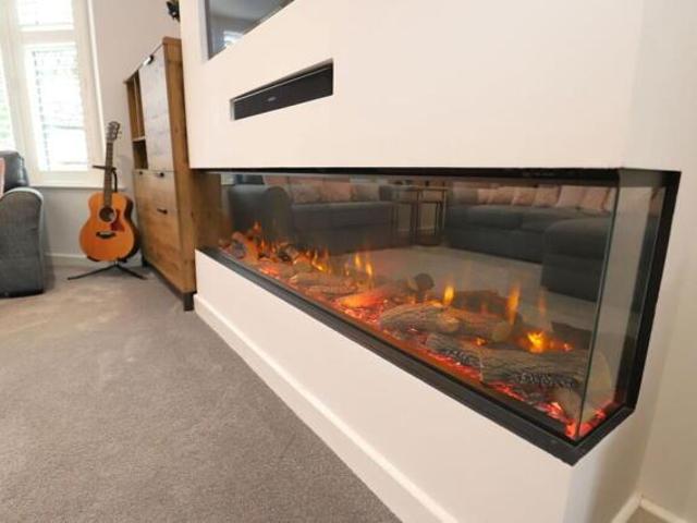 For Sale 4 Bedroom House Bury Bury DS99277894