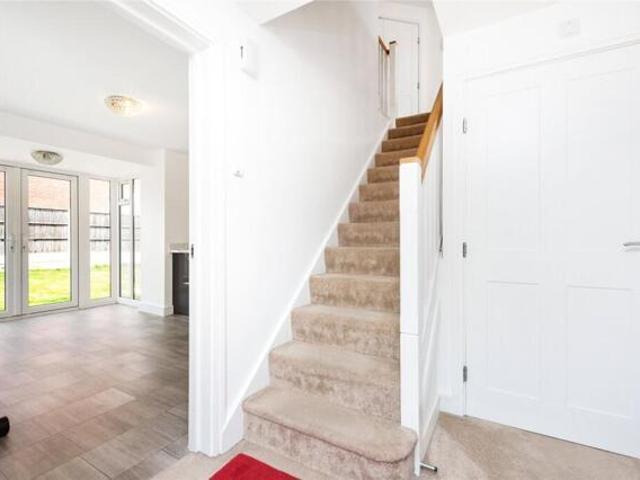For Sale 4 Bedroom House Bushey Hertfordshire DLS101231939