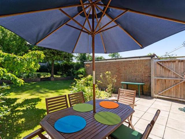 For Sale 4 Bedroom House Bushey Hertfordshire DLS99926111