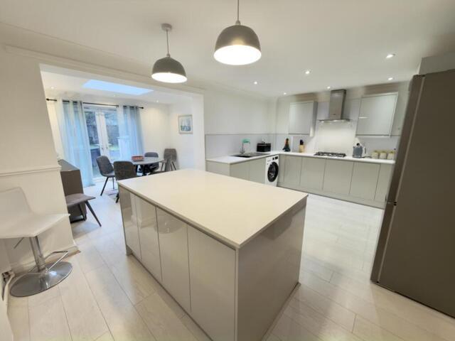 For Sale 4 Bedroom House Garforth West Yorkshire DS101678744