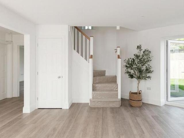 For Sale 4 Bedroom House Glastonbury Glastonbury DS99092610