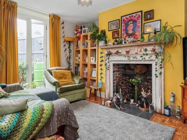 For Sale 4 Bedroom House Glastonbury Somerset DLS100096554