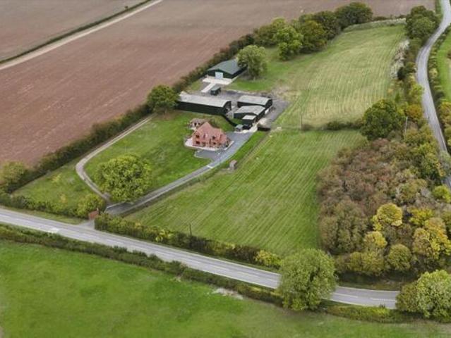 For Sale 4 Bedroom House Gloucester Gloucestershire DLS98377447