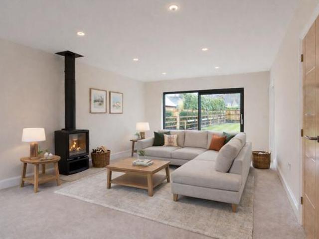 For Sale 4 Bedroom House Gloucestershire Gloucestershire DS101352027