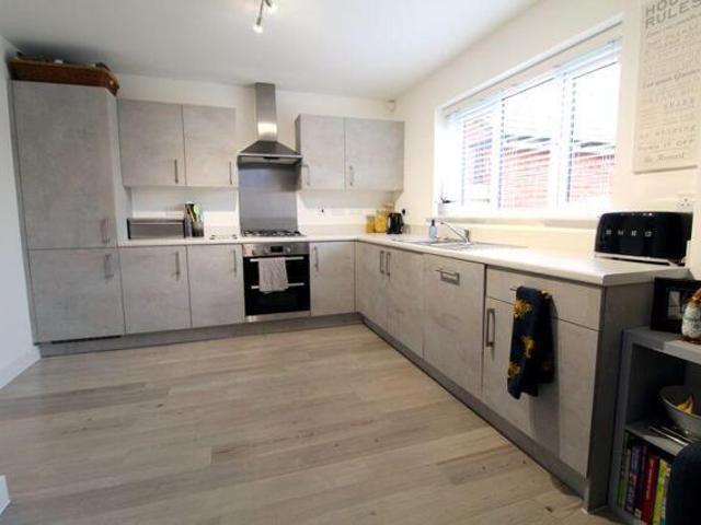 For Sale 4 Bedroom House Gloucestershire Gloucestershire DS98903646