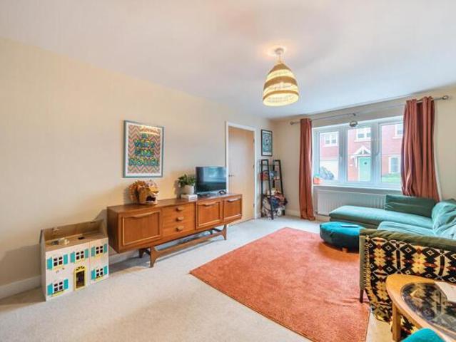 For Sale 4 Bedroom House Gloucestershire Gloucestershire DS98930113