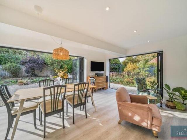 For Sale 4 Bedroom House Great Glen Great Glen DS100988070