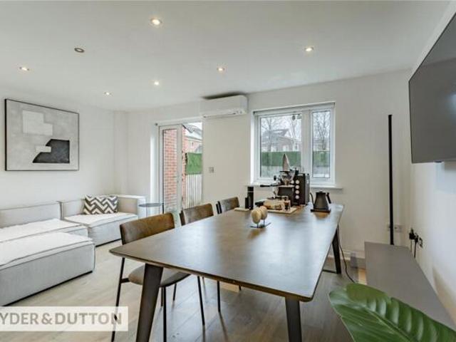 For Sale 4 Bedroom House Greater Manchester Greater Manchester DS99436748