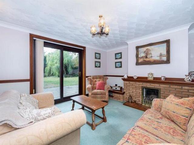 For Sale 4 Bedroom House Green Lane Green Lane DS98903342