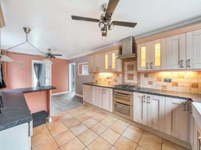For Sale 4 Bedroom House Grimsby North East Lincolnshire DS99523382