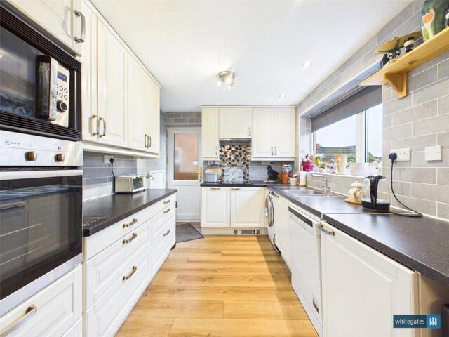 For Sale 4 Bedroom House Doncaster Doncaster DLS100426185