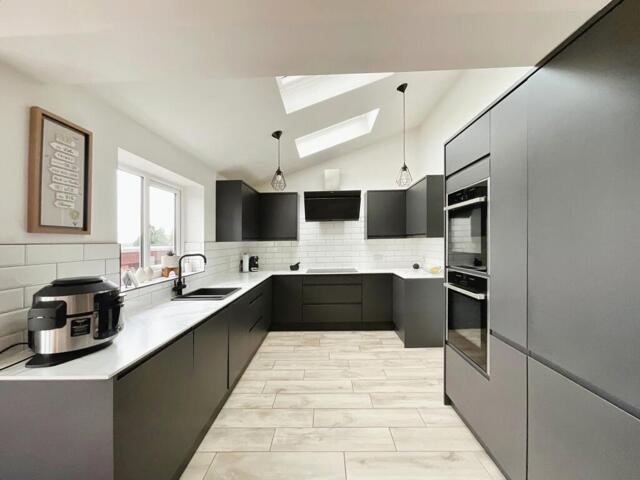 For Sale 4 Bedroom House Doncaster Doncaster DS98687425