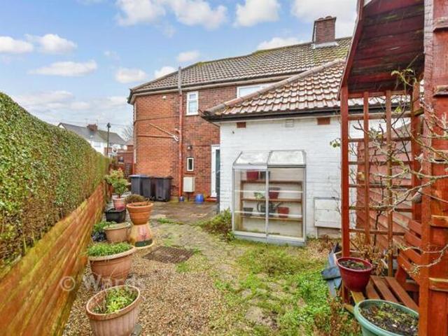 For Sale 4 Bedroom House Deal Kent DS99895181