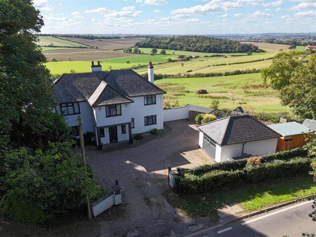 For Sale 4 Bedroom House Dingley Dingley DS100096894
