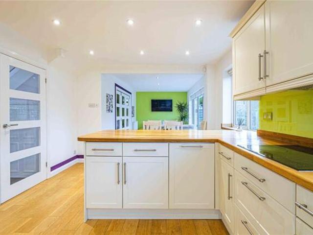 For Sale 4 Bedroom House Eaton Bray Central Bedfordshire DLS99688638