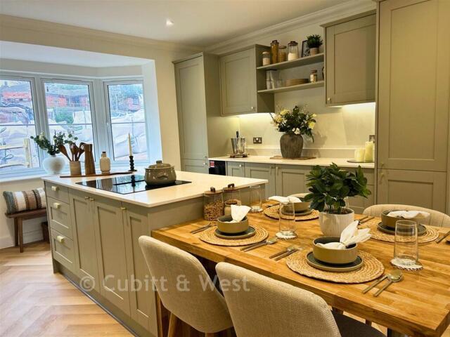 For Sale 4 Bedroom House East Sussex East Sussex DS100263221