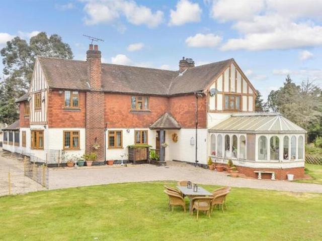 For Sale 4 Bedroom House Epping Forest Great London DLS98612615